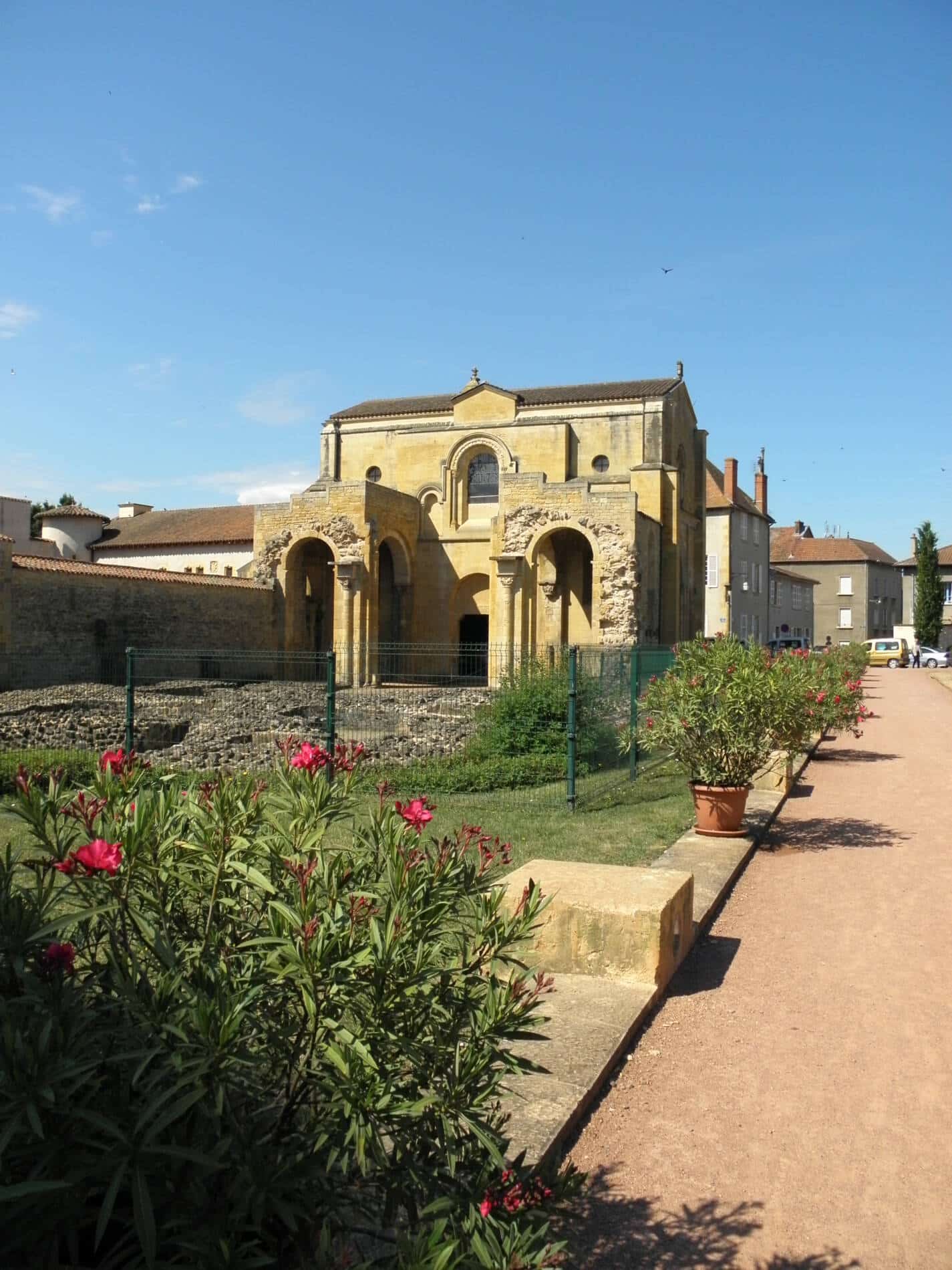 Monuments | Charlieu-Belmont Tourisme